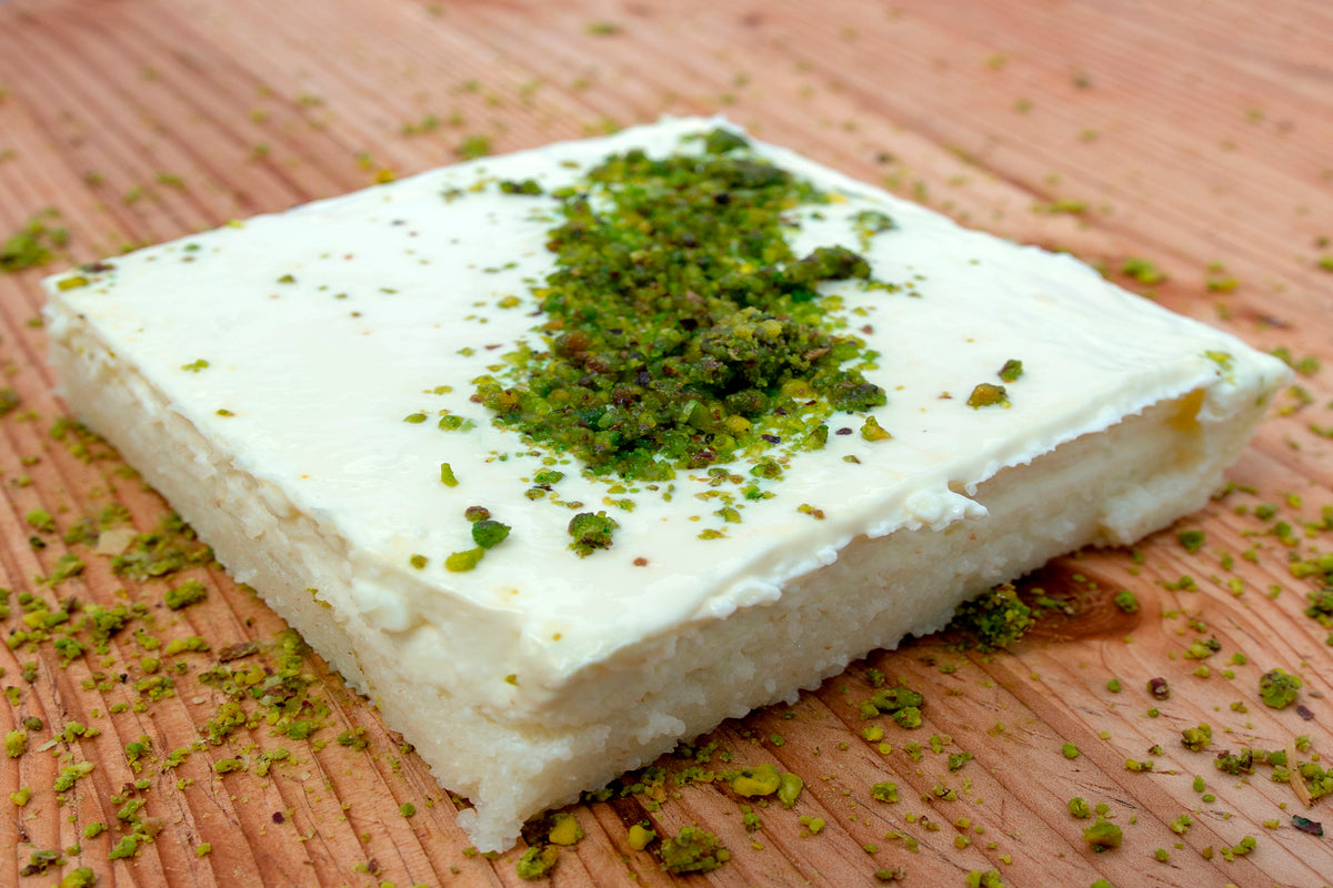 LAYALI LUBNAN – Palm Sweets