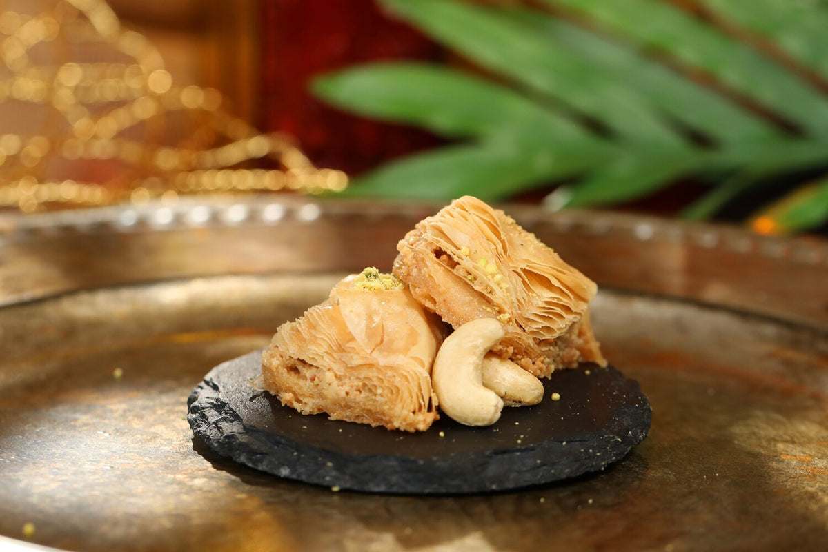 MINI ROSE BAKLAVA (CASHEW) – Palm Sweets